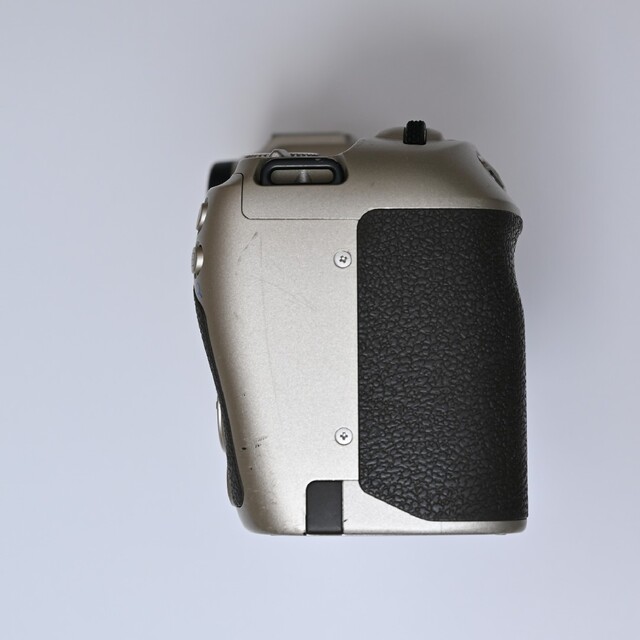 Canon EOS RP ゴールド ボディ ミラーレス一眼 Canon EOS RP ゴールド ボディ ミラーレス一眼