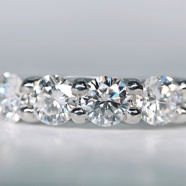 TASAKI - タサキ 1.00ct ハーフエタニティ ダイヤモンドリング TASAKI - タサキ 1.00ct ハーフエタニティ ダイヤモンドリング