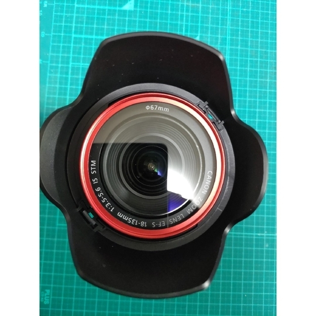 美品!Canon EFS18-135mmズームレンズフード フィルター付き! 美品!Canon EFS18-135mmズームレンズフード フィルター付き!