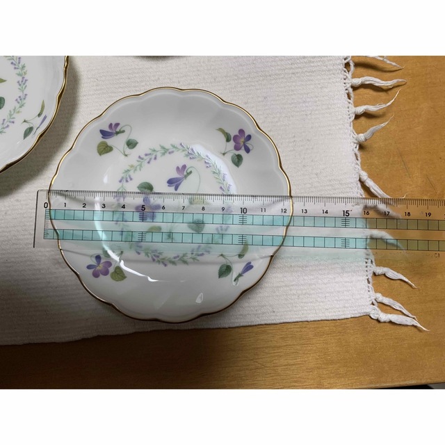 Noritake - ノリタケ バイオレットドリーム パーティーセットの Noritake - ノリタケ バイオレットドリーム パーティーセットの