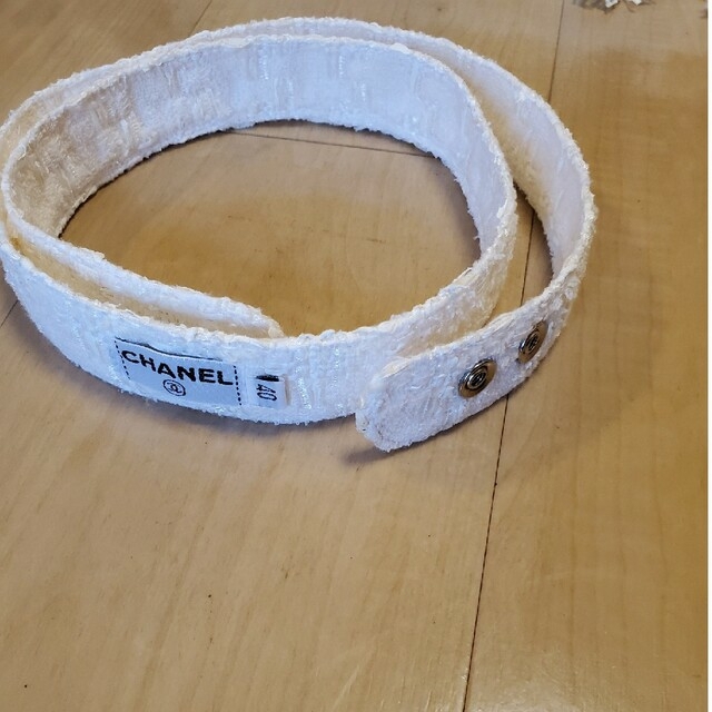 CHANEL - 新品‼️未使用 CHANEL シャネル スーツ 40 オフ CHANEL - 新品‼️未使用 CHANEL シャネル スーツ 40 オフ