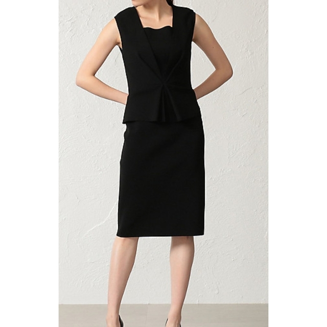 EPOCA - ひつじ様専用◇新品美品◇エポカブラックドレス38サイズ EPOCA - ひつじ様専用◇新品美品◇エポカブラックドレス38サイズ