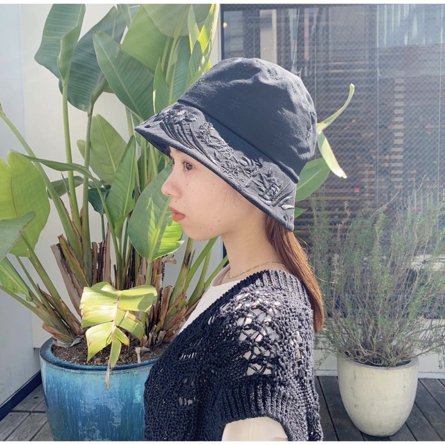 mame - mame Floral Embroidered Bucket Hat blackの通販 by n's mame - mame Floral Embroidered Bucket Hat blackの通販 by n's
