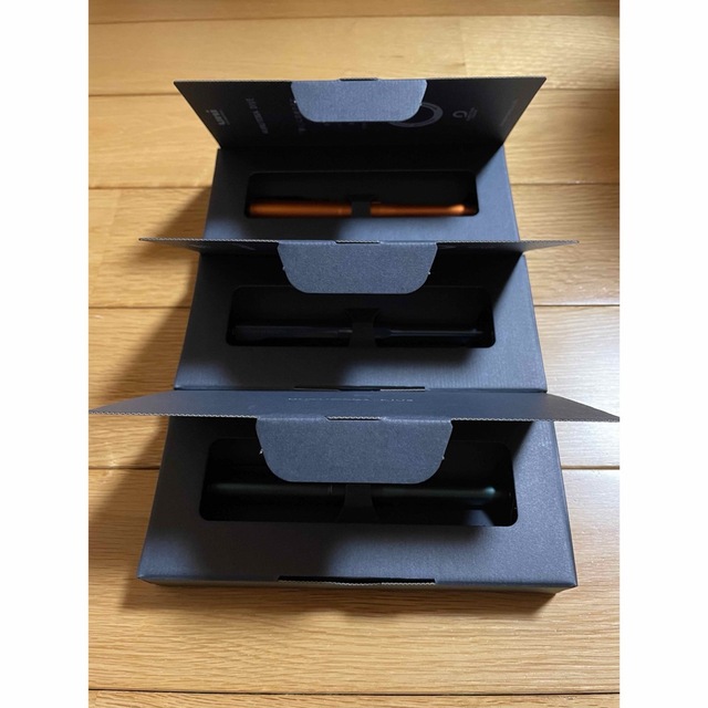 8438 勘所型牛刀 9寸 鏡面仕上げ 刺身包丁 黒檀黒水牛角八角柄 8438 勘所型牛刀 9寸 鏡面仕上げ 刺身包丁 黒檀黒水牛角八角柄