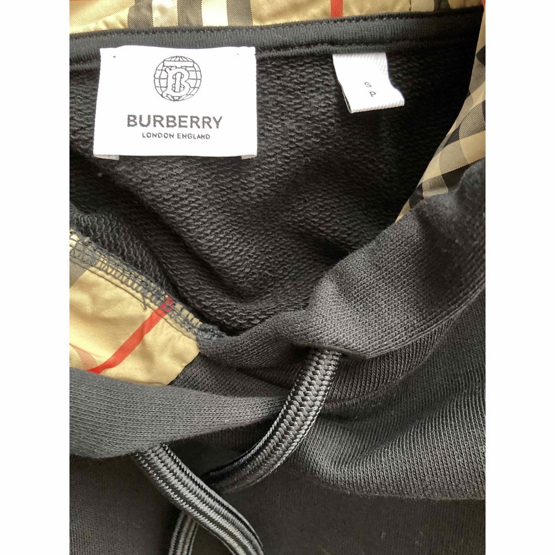 BURBERRY - バーバリー フード裏ノバチェック柄 オーバーサイズ BURBERRY - バーバリー フード裏ノバチェック柄 オーバーサイズ