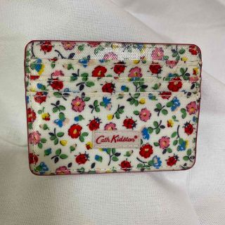 Cath Kidston(パスケース/IDカードホルダー)のフリマアイテム一覧 Cath Kidston(パスケース/IDカードホルダー)のフリマアイテム一覧