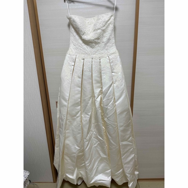 WHITE ONE ウェディングドレス (PRONOVIAS姉妹ブランド) WHITE ONE ウェディングドレス (PRONOVIAS姉妹ブランド)