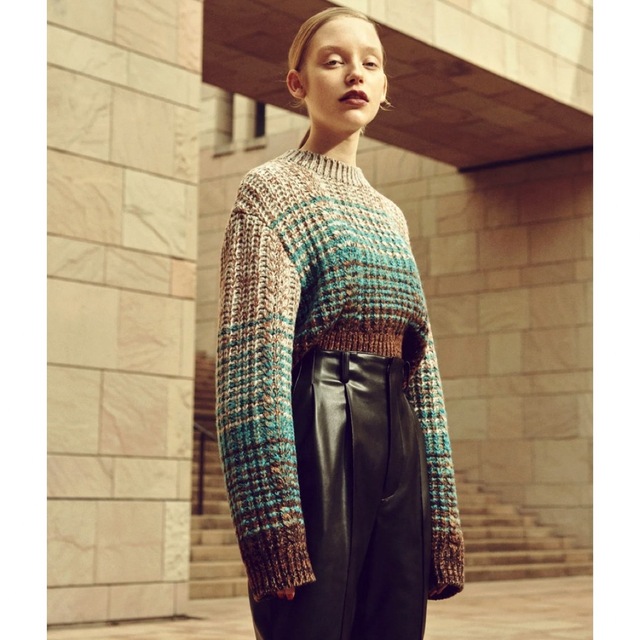 MURRAL】Gradation knit short sweater MURRAL】Gradation knit short sweater