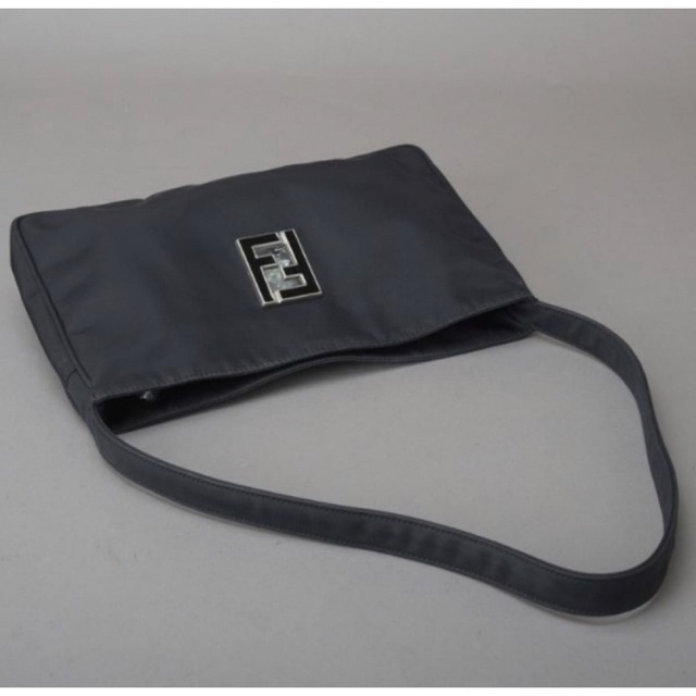 FENDI - 最終値下げ 激レア 極上美品 高級 FENDI FF ロゴ FENDI - 最終値下げ 激レア 極上美品 高級 FENDI FF ロゴ