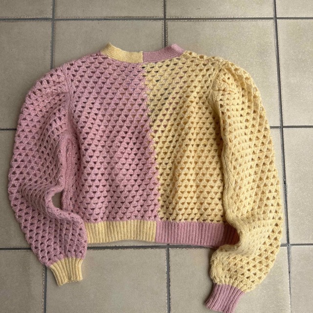 ZARA - 新品タグ 未着 ザラ KNIT CARDIGAN WITH GEM BUTTONの ZARA - 新品タグ 未着 ザラ KNIT CARDIGAN WITH GEM BUTTONの