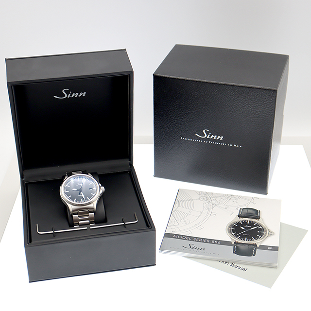 SINN - 内部点検済 SINN ジン 556 デイト 200m防水 黒 ブラック SINN - 内部点検済 SINN ジン 556 デイト 200m防水 黒 ブラック