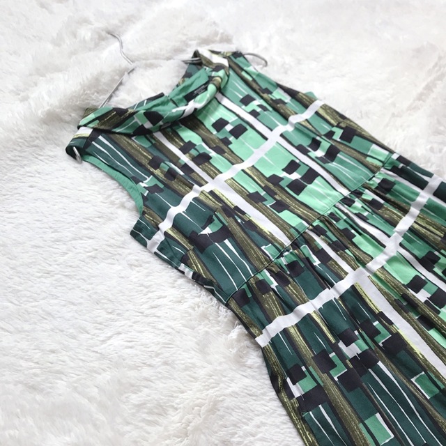 Weekend Max Mara - 美品 MaxMara 幾何学模様 ワンピース Weekend Max Mara - 美品 MaxMara 幾何学模様 ワンピース