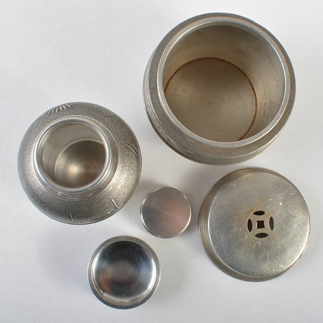古錫 四君子文 間村自造 茶こぼし 乾茂號造 茶壷 古錫 四君子文 間村自造 茶こぼし 乾茂號造 茶壷