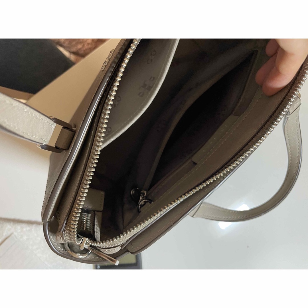 Tory Burch - Tory Burch ハンドバッグ グレー の通販 by A's Tory Burch - Tory Burch ハンドバッグ グレー の通販 by A's