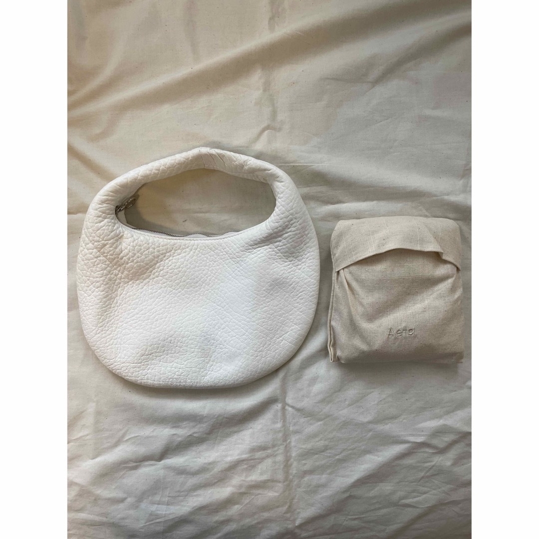 aeta round one shoulder S/white aeta round one shoulder S/white