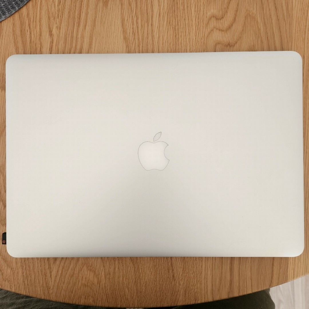 Apple MacBook Pro MID2015 またがら 充放電26回 Office付 Apple MacBook Pro MID2015 またがら 充放電26回 Office付