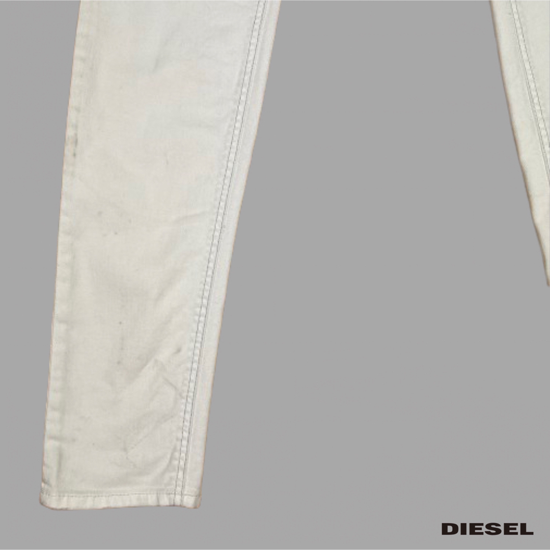 DIESEL - DIESELタグ付き新品☆訳ありOUTLET価格!! 白スキニー DIESEL - DIESELタグ付き新品☆訳ありOUTLET価格!! 白スキニー