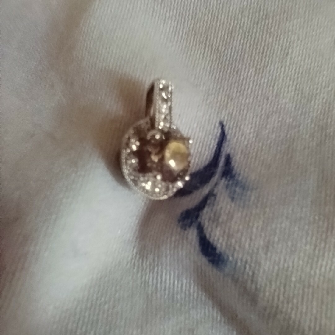 カラーダイヤモンド ペンダントトップ k18✴☆ カラーダイヤモンド ペンダントトップ k18✴☆