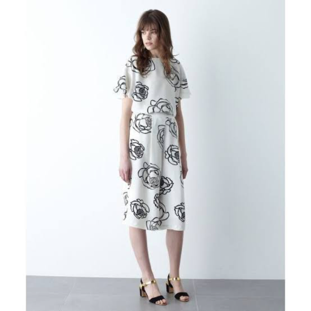 Grace Class - 美品 GRACE Class ローズプリントトップワイド Grace Class - 美品 GRACE Class ローズプリントトップワイド