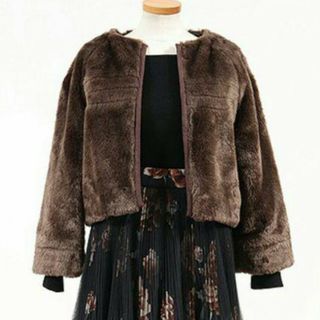SNIDEL(毛皮/ファーコート ・ ブラウン/茶色系)のフリマ SNIDEL(毛皮/ファーコート ・ ブラウン/茶色系)のフリマ