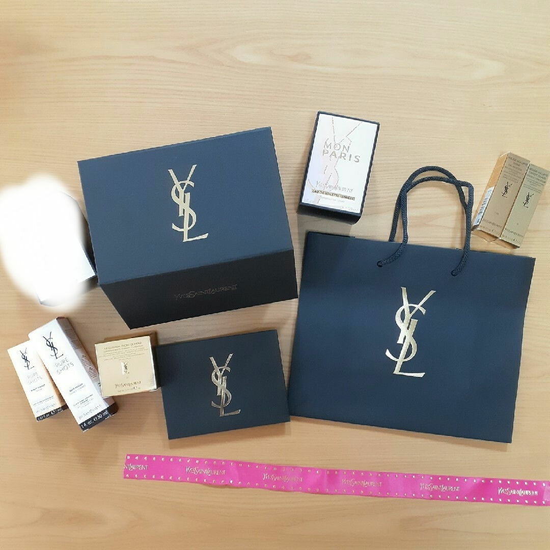 Yves Saint Laurent - イヴサンローラン ギフトセット 箱 リボン Yves Saint Laurent - イヴサンローラン ギフトセット 箱 リボン