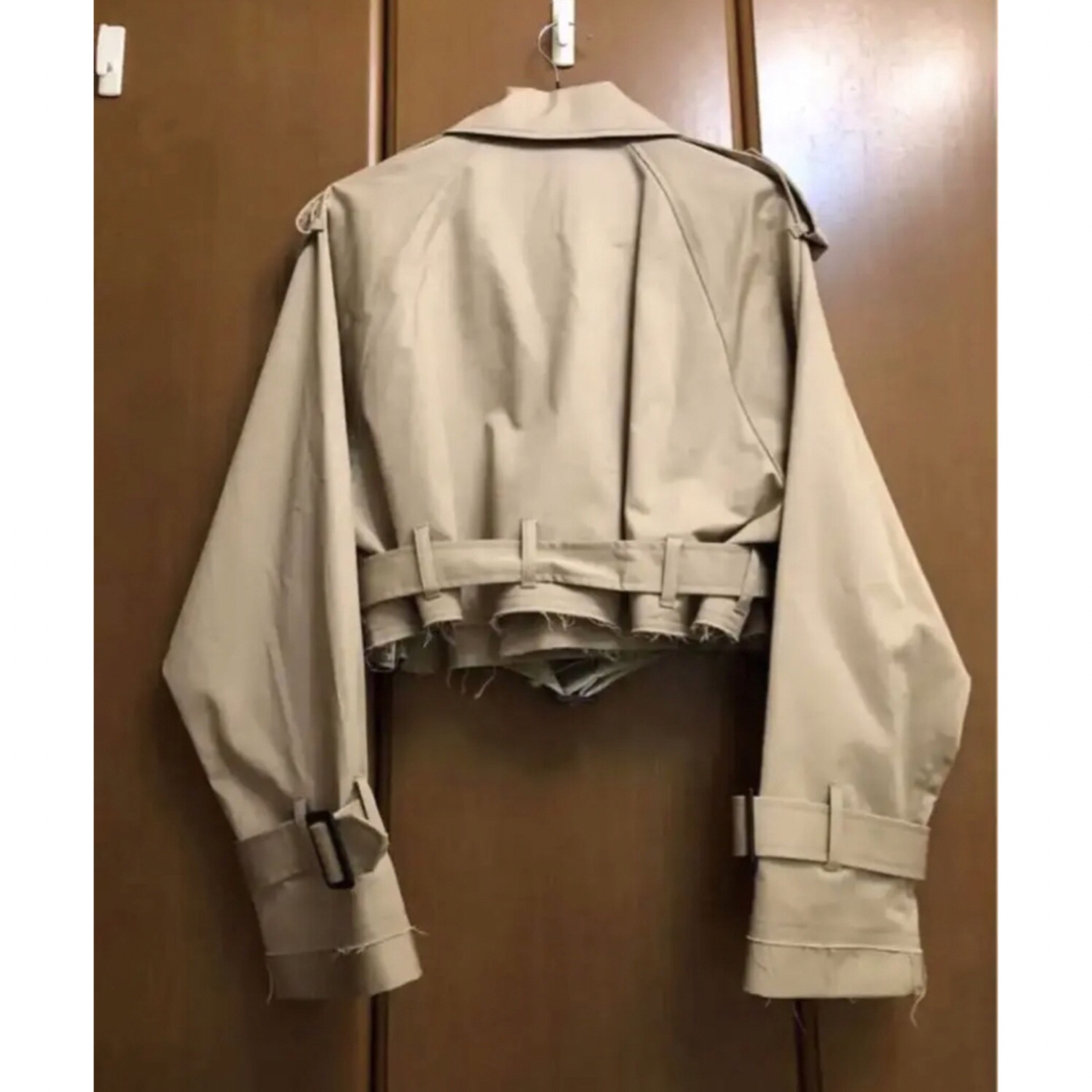 ZARA - ザラオーバーサイズ ショート トレンチコートsサイズ最終 ZARA - ザラオーバーサイズ ショート トレンチコートsサイズ最終