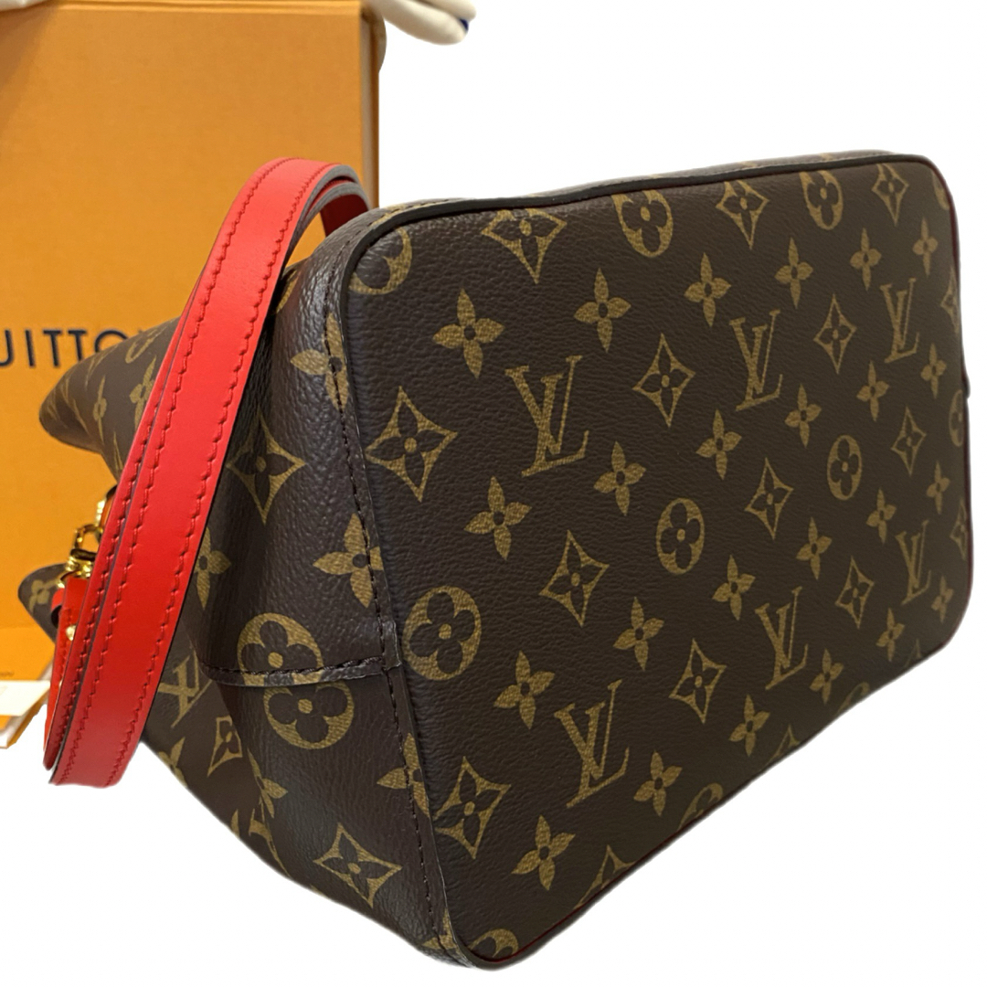 LOUIS VUITTON - 【新品・未使用】ルイヴィトン M44021 ネオノエ LOUIS VUITTON - 【新品・未使用】ルイヴィトン M44021 ネオノエ