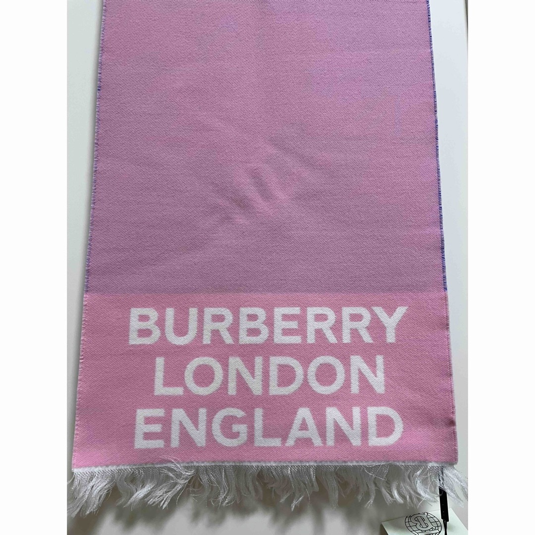 BURBERRY - BURBERRY バーバリー マフラー LOVEロゴ タグ付き未 BURBERRY - BURBERRY バーバリー マフラー LOVEロゴ タグ付き未