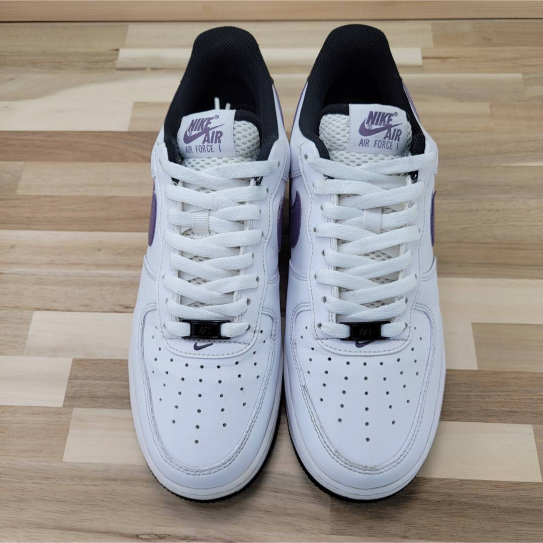 NIKE - ナイキ エアフォース1 ロー '07 LV8 NIKE - ナイキ エアフォース1 ロー '07 LV8