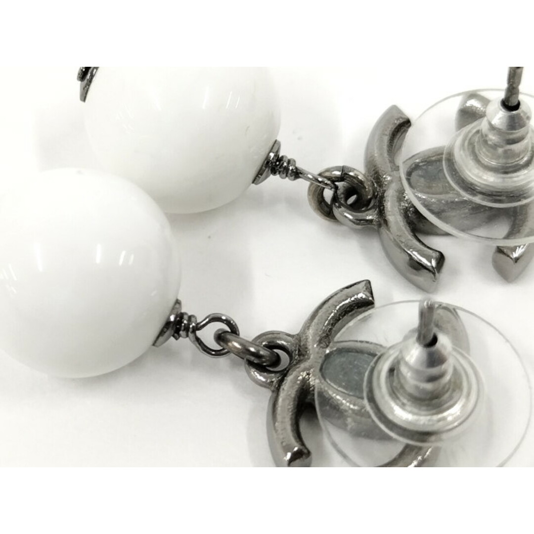 CHANEL - CHANEL ピアス メッキ シルバー 07Aの通販 by サカイの CHANEL - CHANEL ピアス メッキ シルバー 07Aの通販 by サカイの