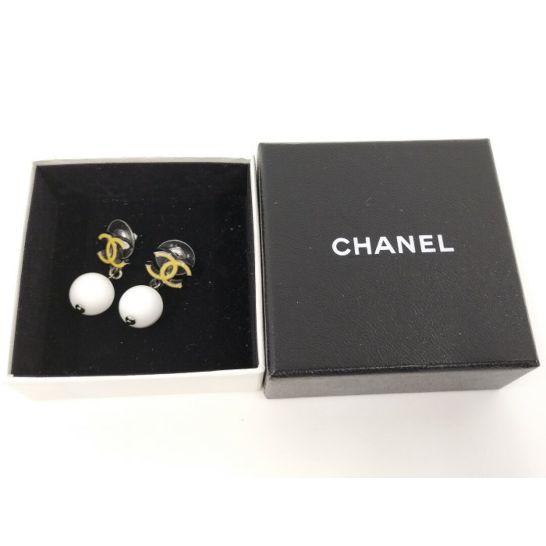 CHANEL - CHANEL ピアス メッキ シルバー 07Aの通販 by サカイの CHANEL - CHANEL ピアス メッキ シルバー 07Aの通販 by サカイの