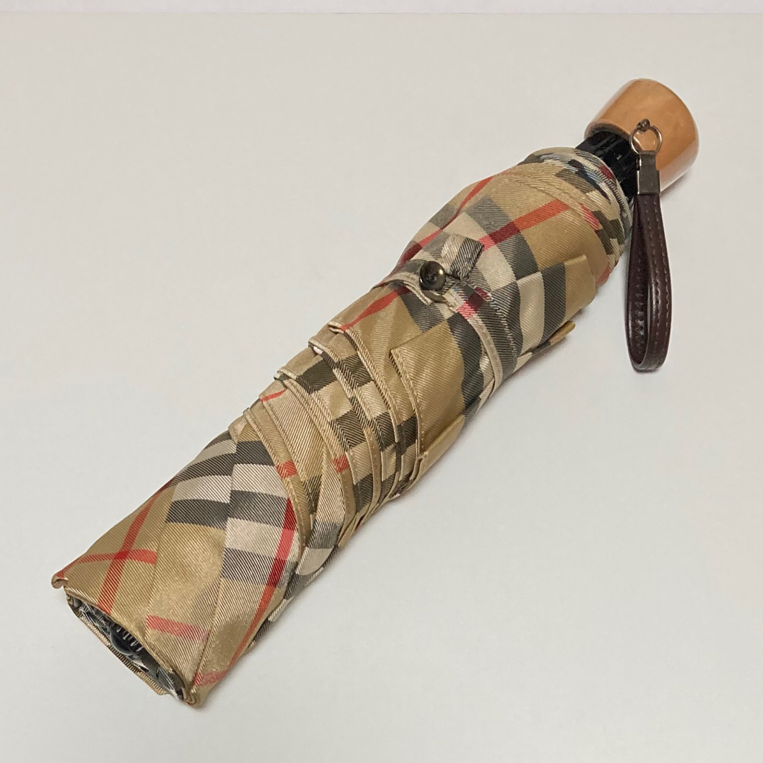 BURBERRY - 新品 BURBERRY 折りたたみ傘 バーバリー ノバ BURBERRY - 新品 BURBERRY 折りたたみ傘 バーバリー ノバ