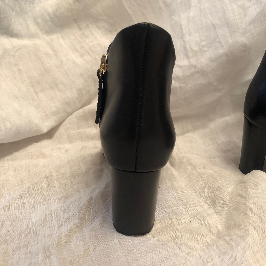Chloe - Chloe 美品 ショートブーツ 36サイズの通販 by furu Chloe - Chloe 美品 ショートブーツ 36サイズの通販 by furu