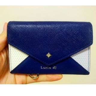 Luria 4℃(名刺入れ/定期入れ)のフリマアイテム一覧 Luria 4℃(名刺入れ/定期入れ)のフリマアイテム一覧