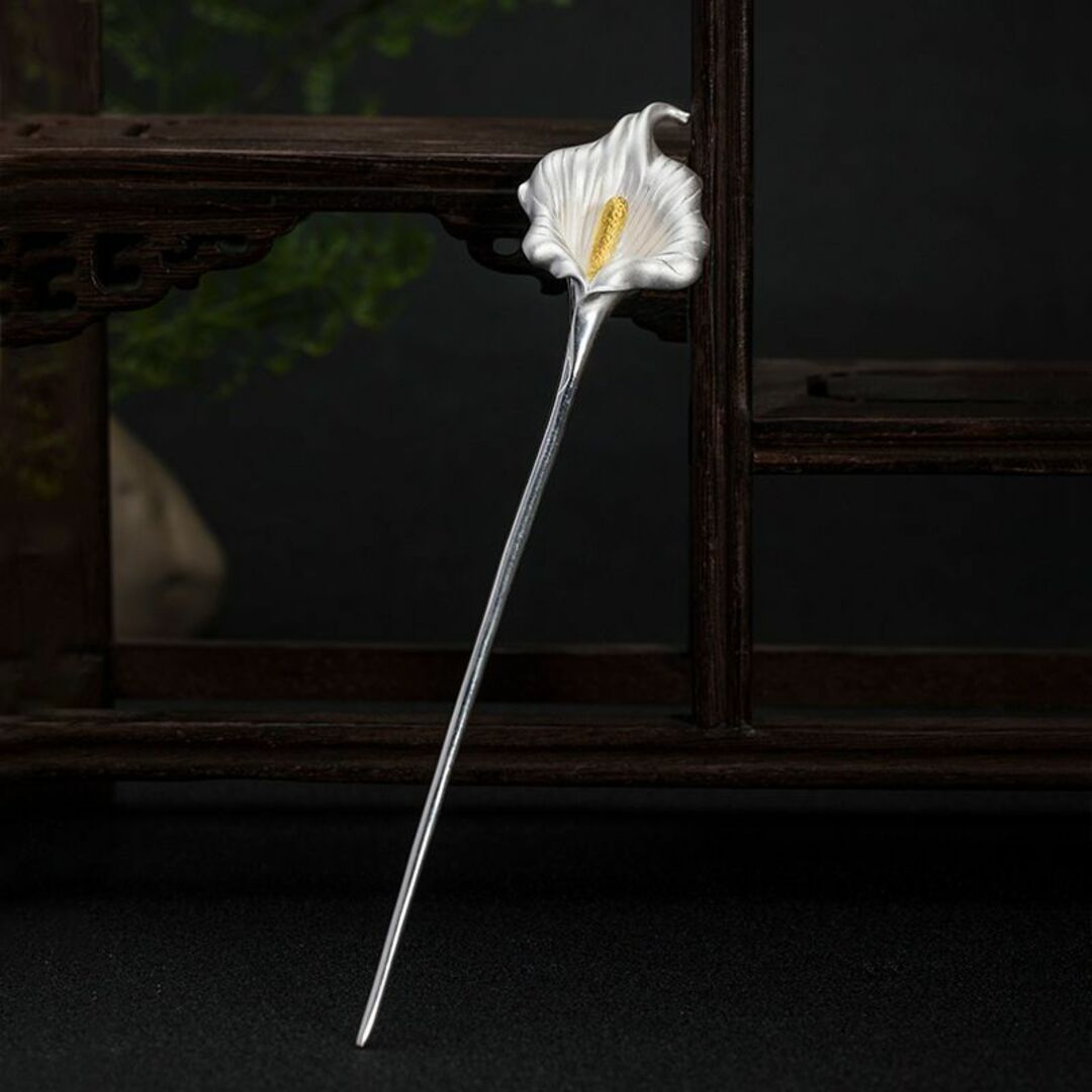 オランダカイウの花びらを再現したかんざし - 華やかな オランダカイウの花びらを再現したかんざし - 華やかな