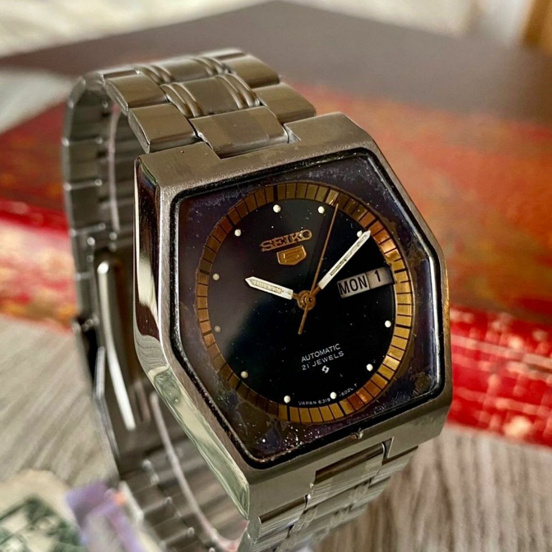 SEIKO - 【個性的】セイコー5 メンズ腕時計 ブルー 六角 自動 SEIKO - 【個性的】セイコー5 メンズ腕時計 ブルー 六角 自動