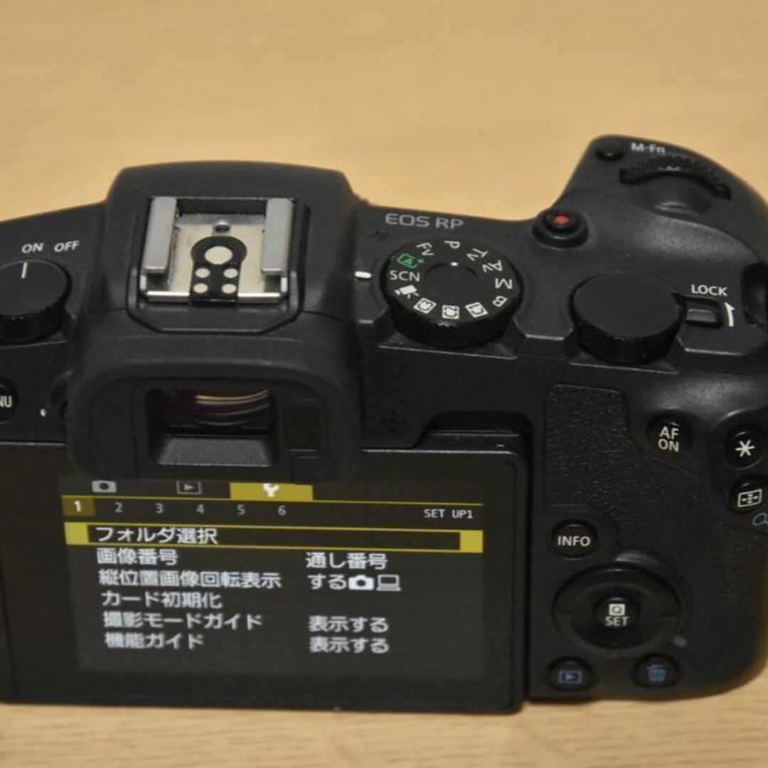Canon EOS RP ボディ (純正バッテリー・充電器・ストラップ付 Canon EOS RP ボディ (純正バッテリー・充電器・ストラップ付