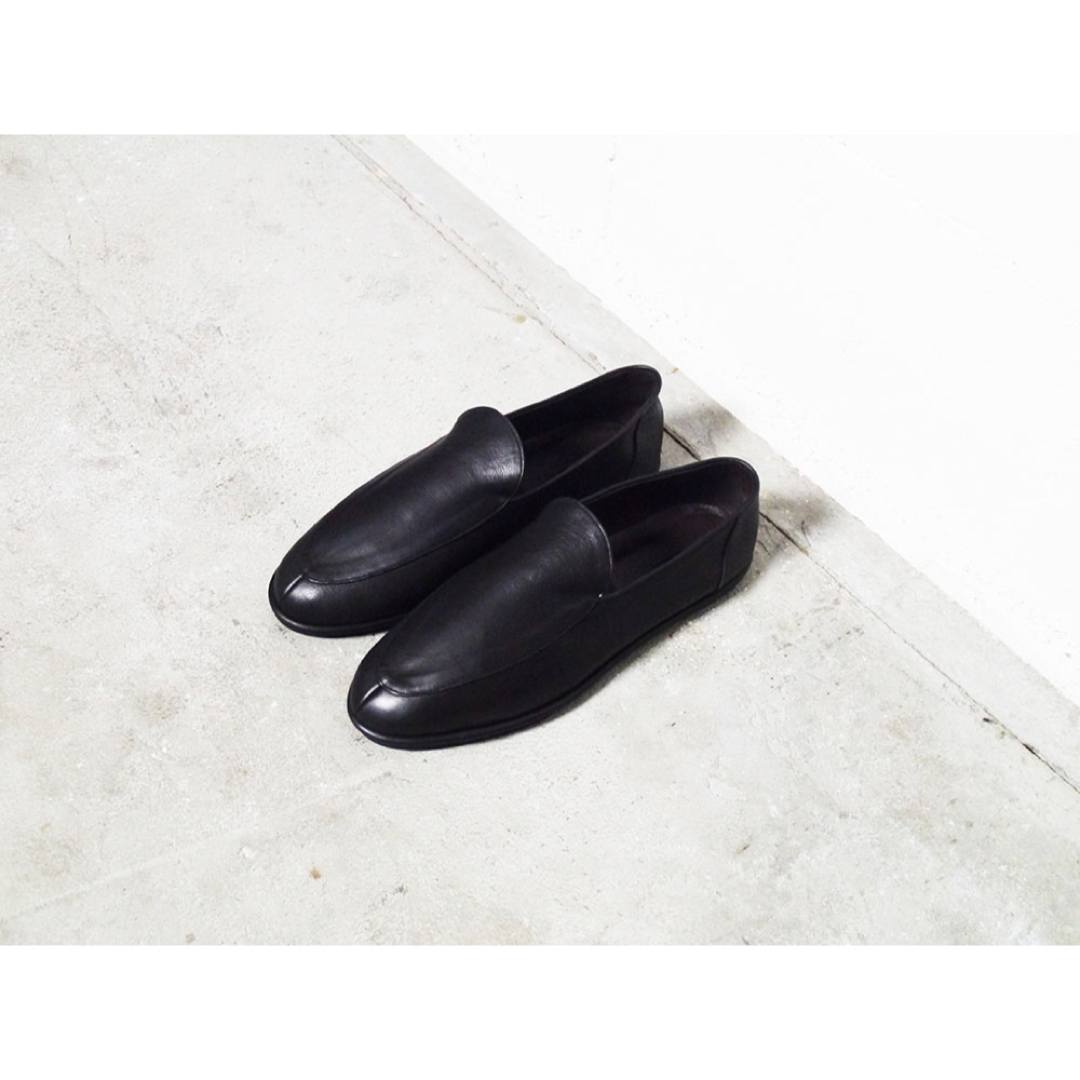 AURALEE - 【AURALEE】23AW LEATHER SHOES BLACK/27.5cmの通販 AURALEE - 【AURALEE】23AW LEATHER SHOES BLACK/27.5cmの通販