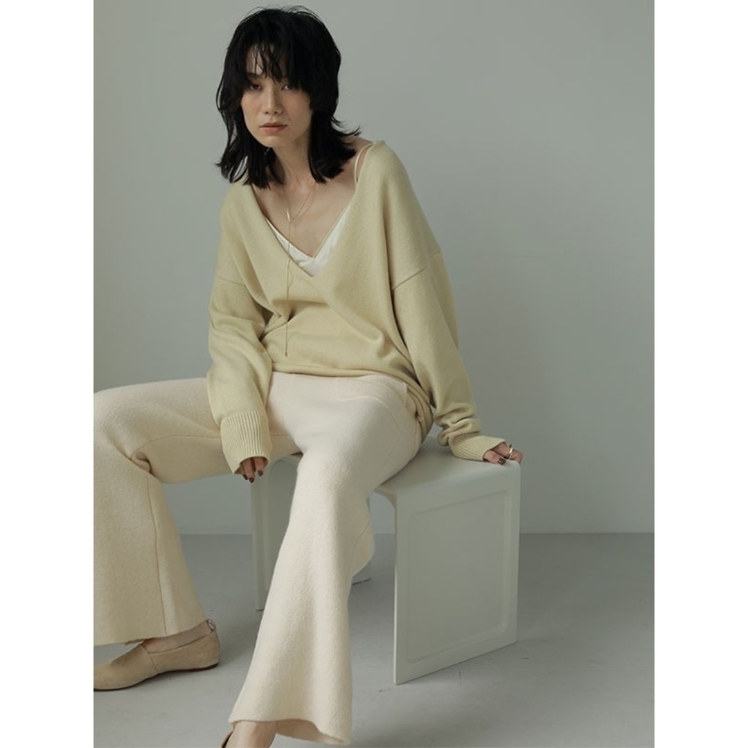 Etre Tokyo Vネックルージーニットトップス イエロー EtrÉ Tokyo エトレの通販 By ぴーすけs Shop|エトレ
