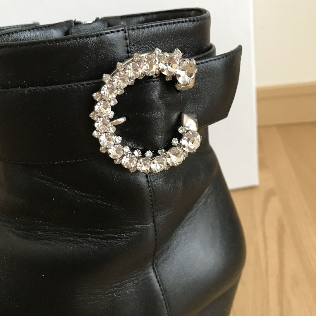 JIMMY CHOO - 新品同様 極美品 ジミーチュウ ラインストーン付き JIMMY CHOO - 新品同様 極美品 ジミーチュウ ラインストーン付き
