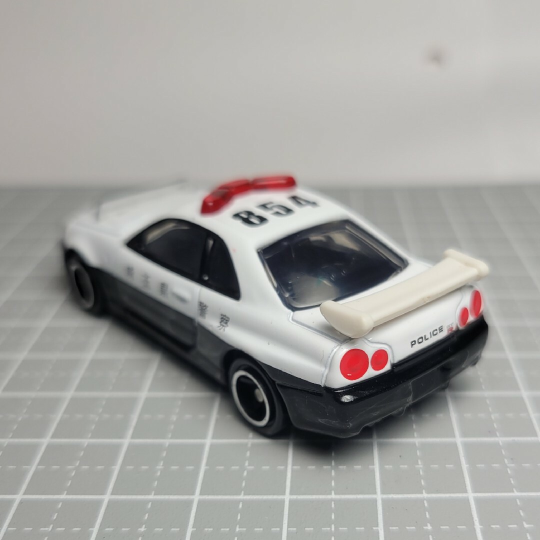 1234 トミカ日産 スカイラインGT-R V・specⅡ(R34) パトカーの 1234 トミカ日産 スカイラインGT-R V・specⅡ(R34) パトカーの