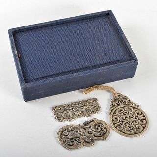 中国 足銀刻印 龍刻 神獣刻 装身具 3点 重さ合計約361g M R6635 中国 足銀刻印 龍刻 神獣刻 装身具 3点 重さ合計約361g M R6635