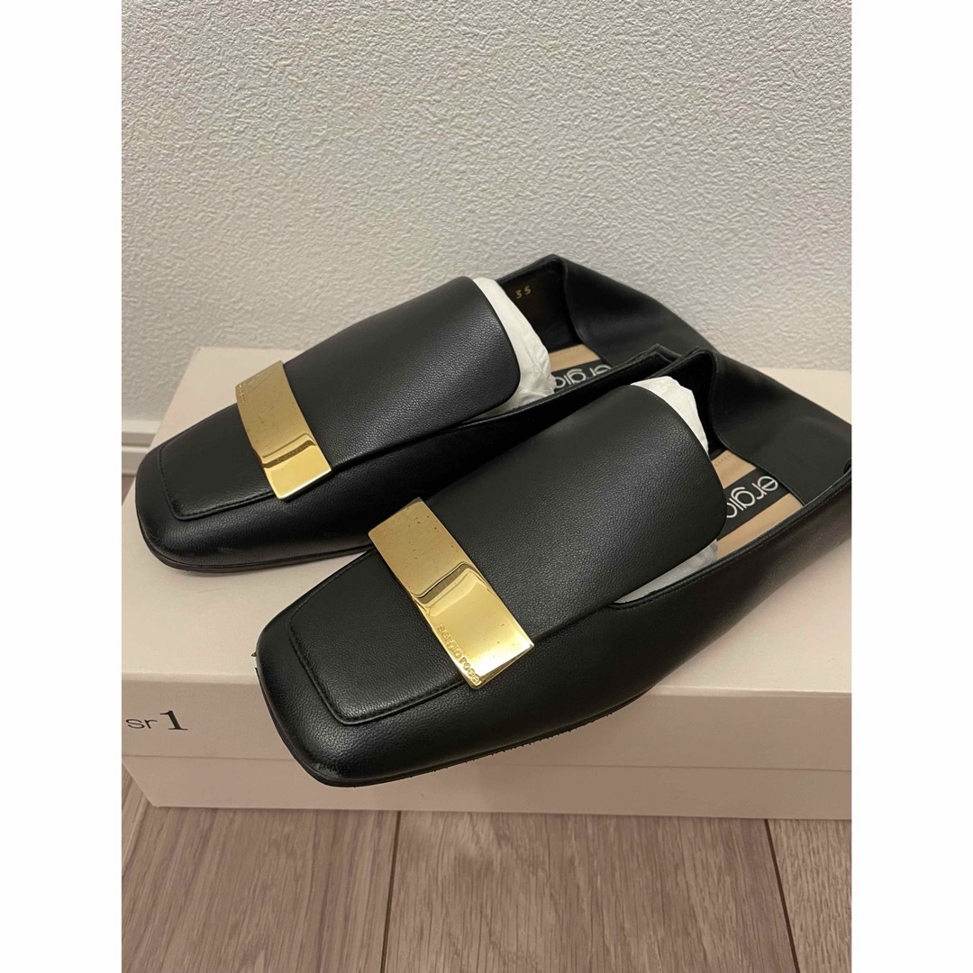 sergio rossi セルジオロッシ sr1 ローファー 黒35サイズ sergio rossi セルジオロッシ sr1 ローファー 黒35サイズ
