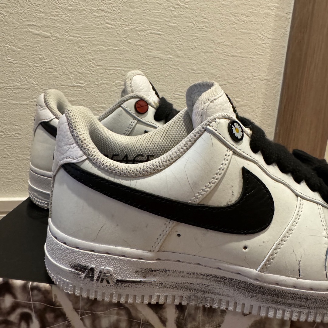 NIKE - NIKE エアフォース1 ピースマイナスワン パラノイズの NIKE - NIKE エアフォース1 ピースマイナスワン パラノイズの