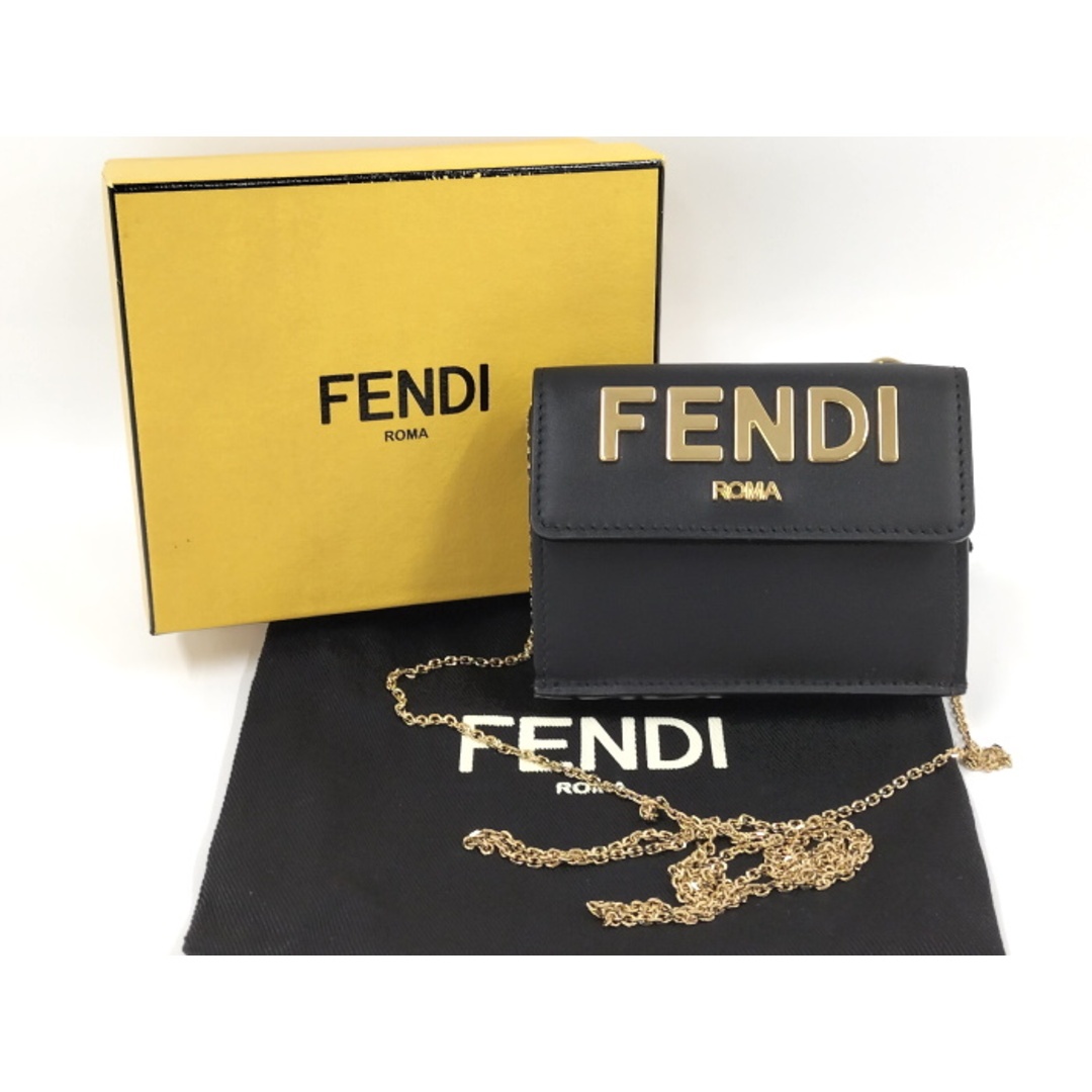 FENDI - FENDI チェーンウォレット 三つ折り財布 ローマ レザー FENDI - FENDI チェーンウォレット 三つ折り財布 ローマ レザー