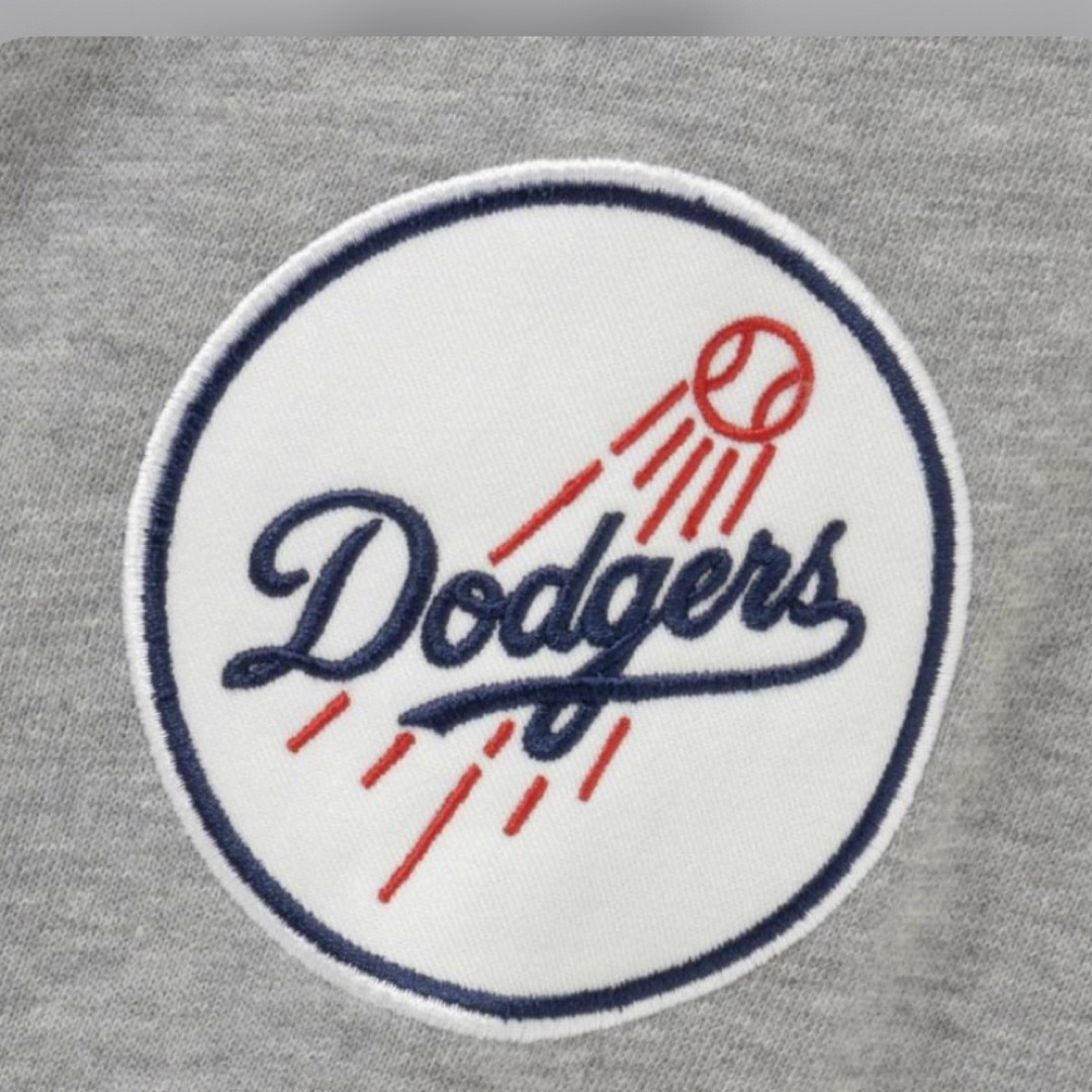 MLB - 完売品!【L】MLB公式ドジャースワッペン スウェット MLB - 完売品!【L】MLB公式ドジャースワッペン スウェット
