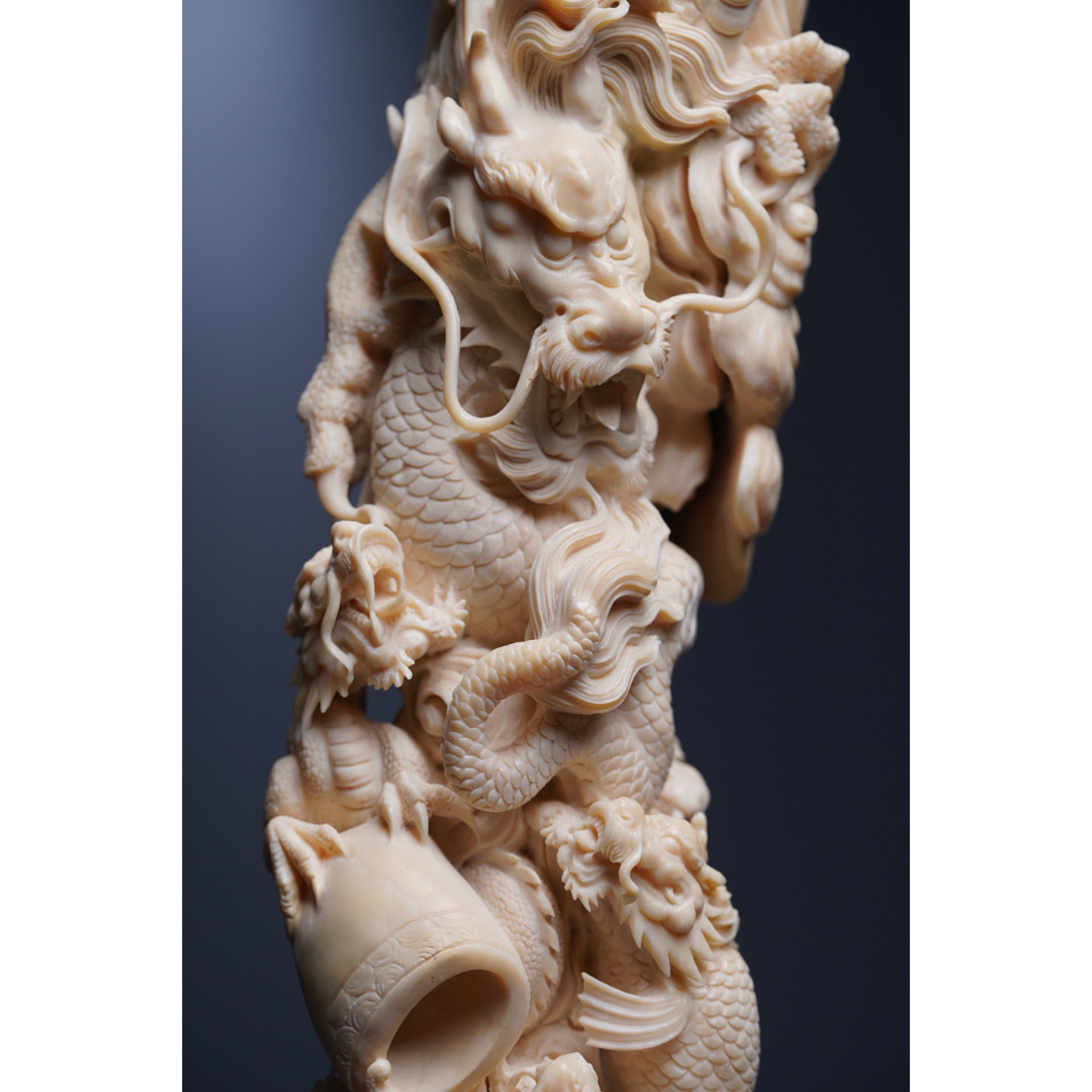 天然マンモス牙美しい手作り彫刻竜生九子 置物の通販 by 手作り 天然マンモス牙美しい手作り彫刻竜生九子 置物の通販 by 手作り