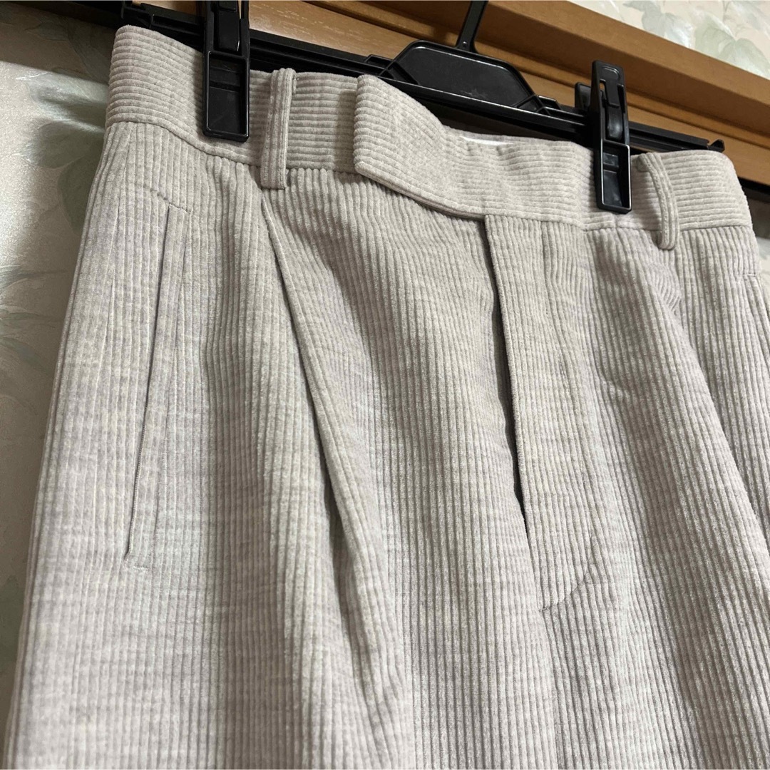 ebure - 新品タグ付き☆ebure トップカラーコーデュロイ タック ebure - 新品タグ付き☆ebure トップカラーコーデュロイ タック