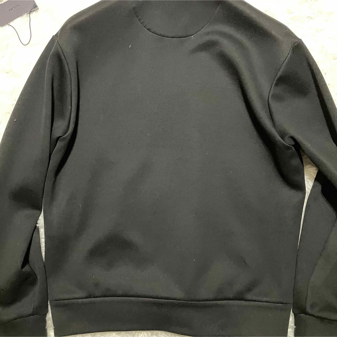 PRADA - PRADA RE-NYLON 完売品 三角ロゴ フードジャケット PRADA - PRADA RE-NYLON 完売品 三角ロゴ フードジャケット