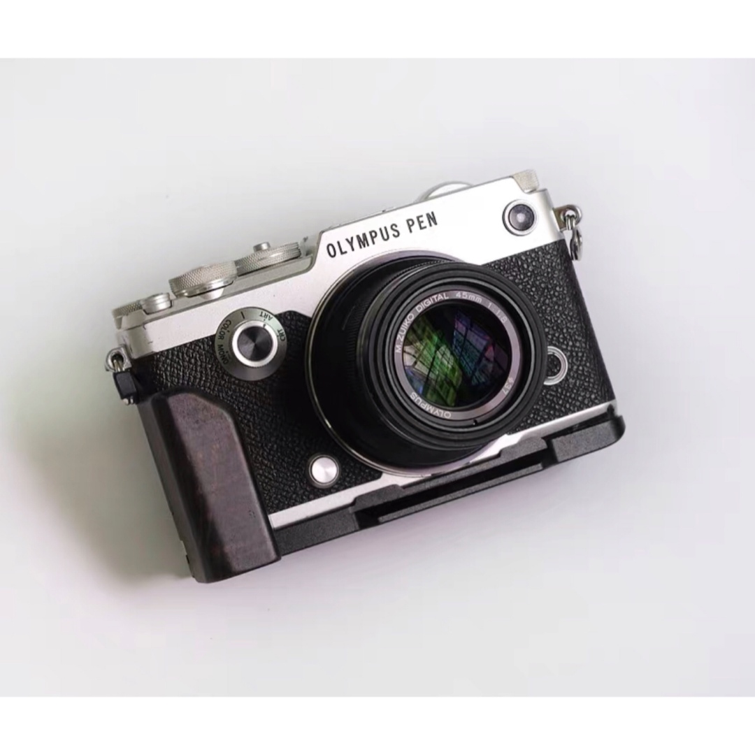 新品 OLYMPUS PEN-F用 ハンドグリップ (黒檀/アルミニウム)の 新品 OLYMPUS PEN-F用 ハンドグリップ (黒檀/アルミニウム)の